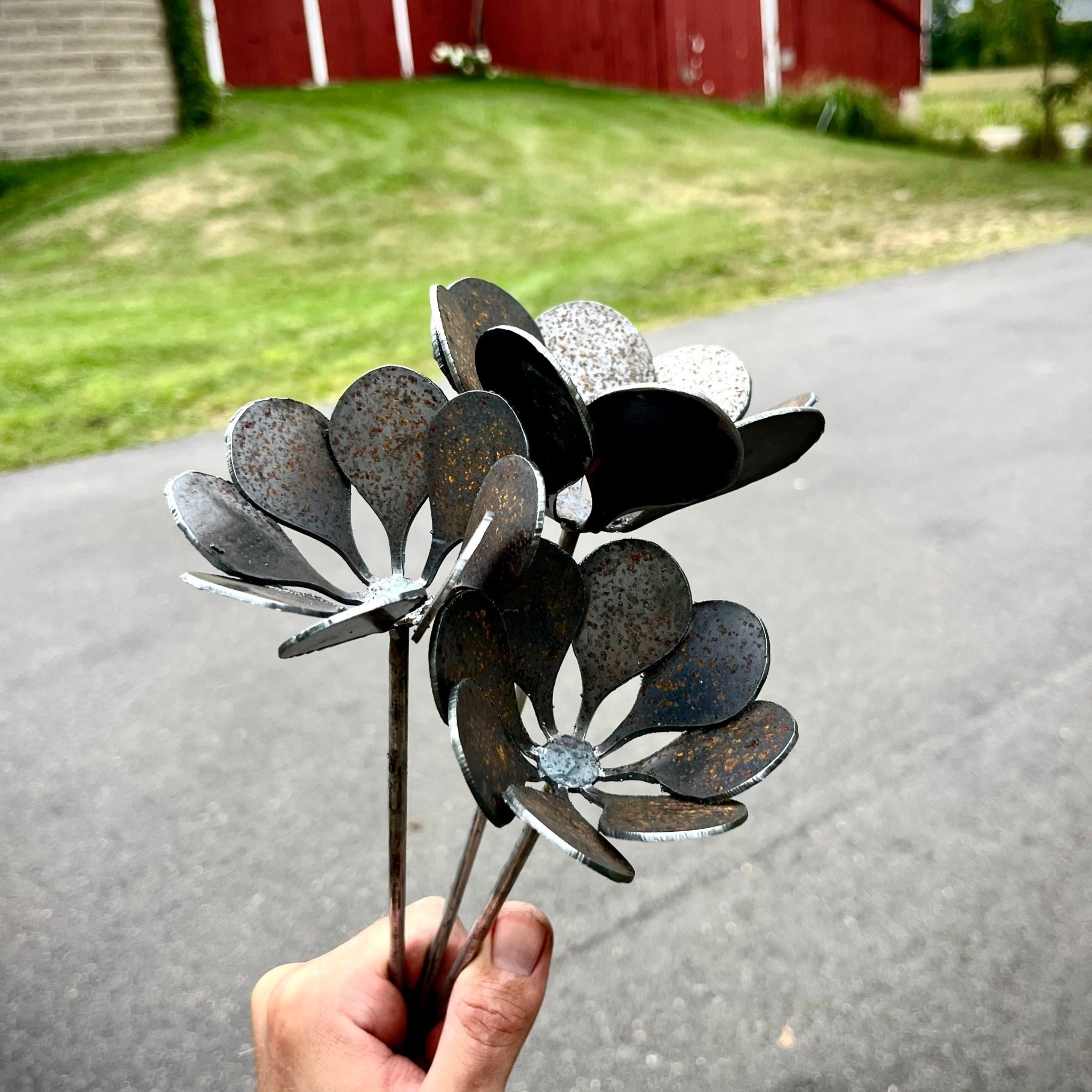 3-Pack Metal Plain Flowers – Bluedot Living Collection